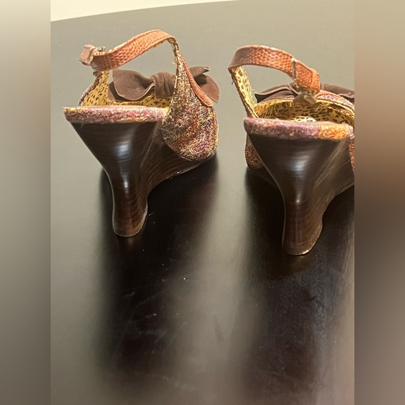 kenzie | Shoes | Kenzie Multicolored Wedge Slingback Heel With Brown ...
